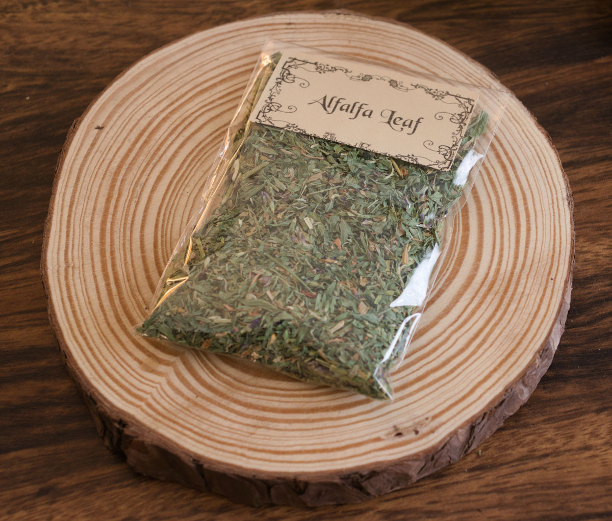 7 Magical Properties Of Alfalfa | Enchanted Aromatics